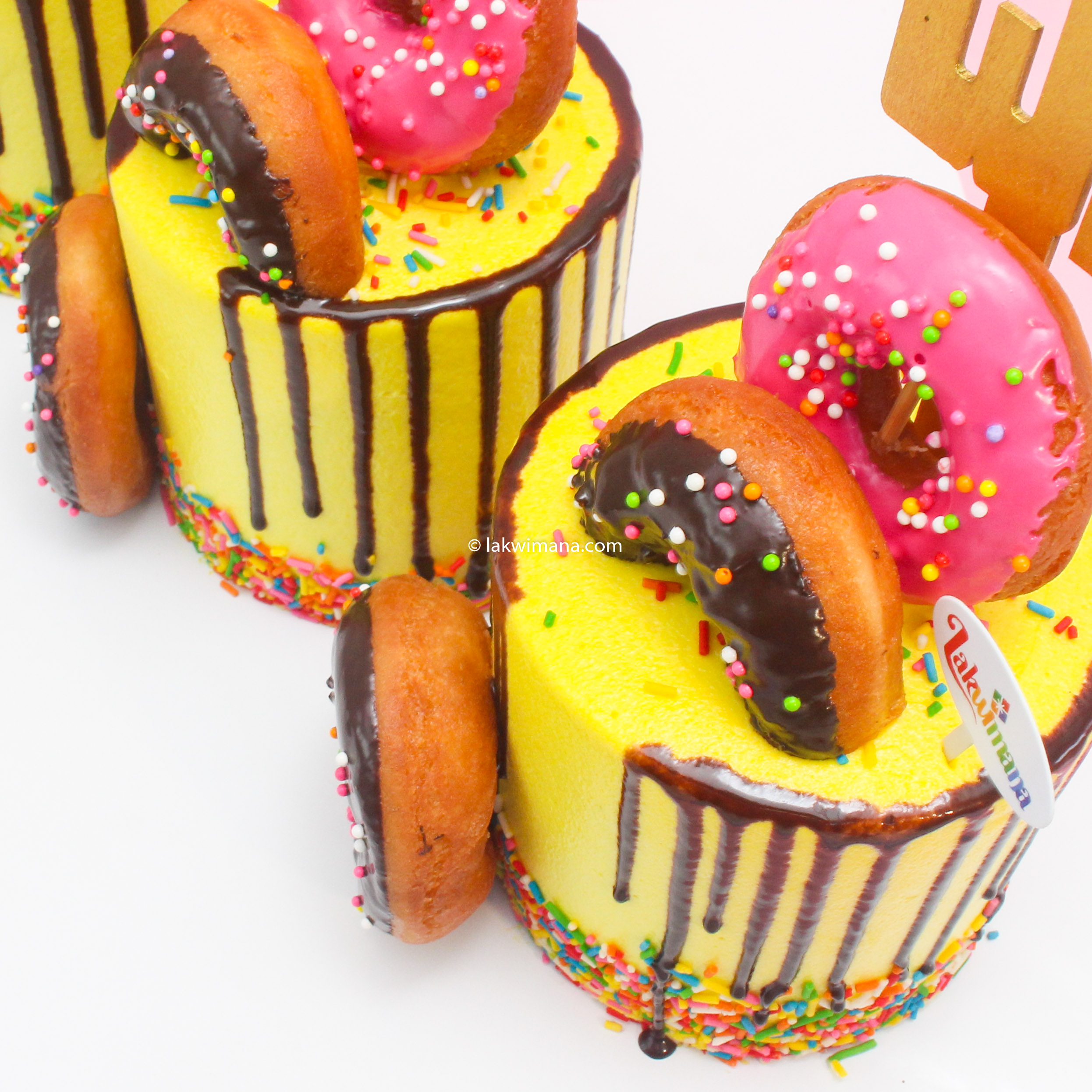 3 in 1 Mini Cake, Lakwimana