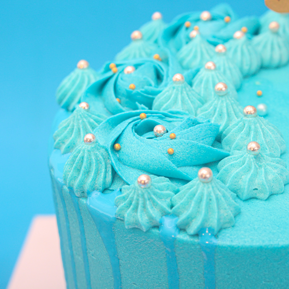 Azure Dream Cake, Lakwimana