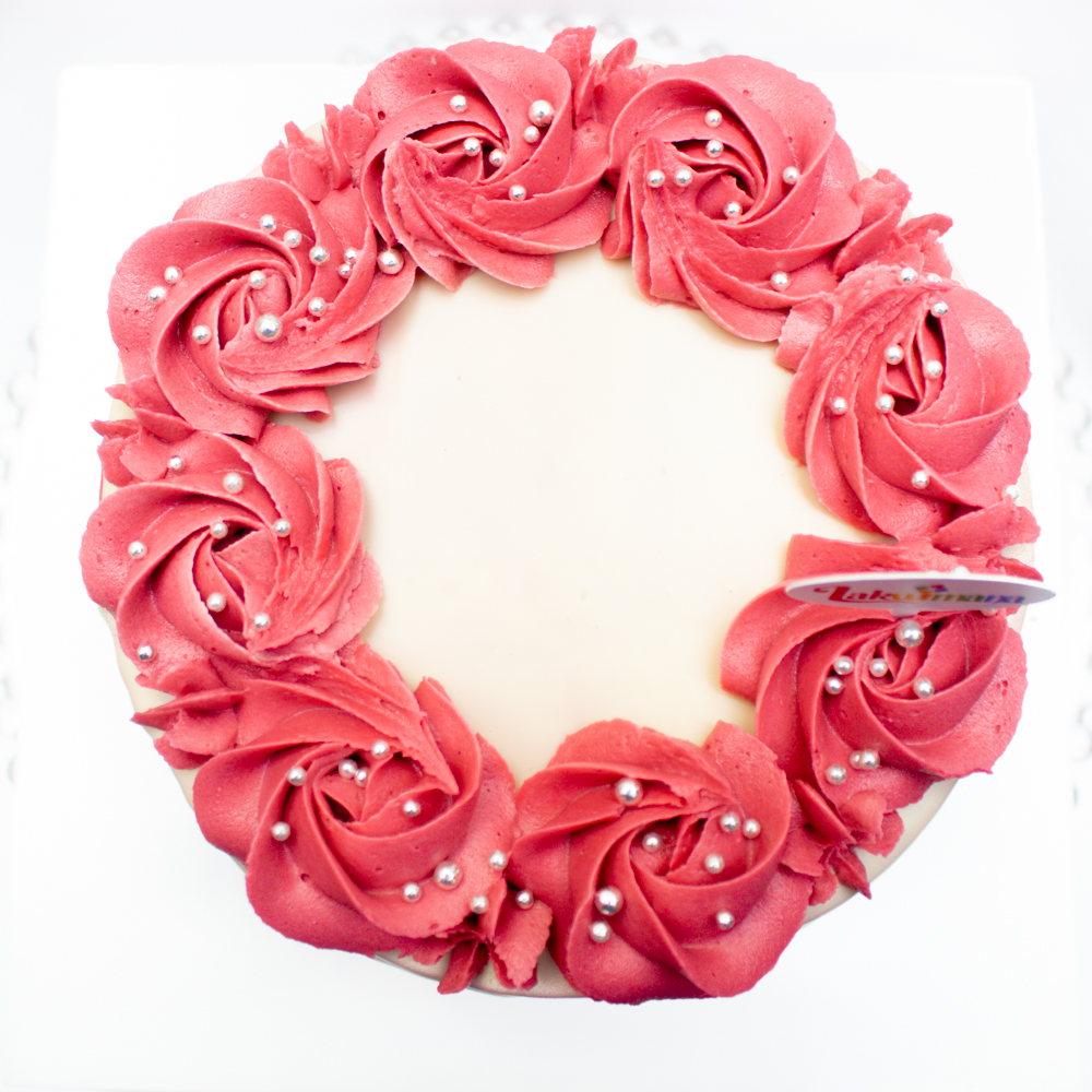 Choco Rose Ribbon cak ewith chocolate drip, Lakwimana