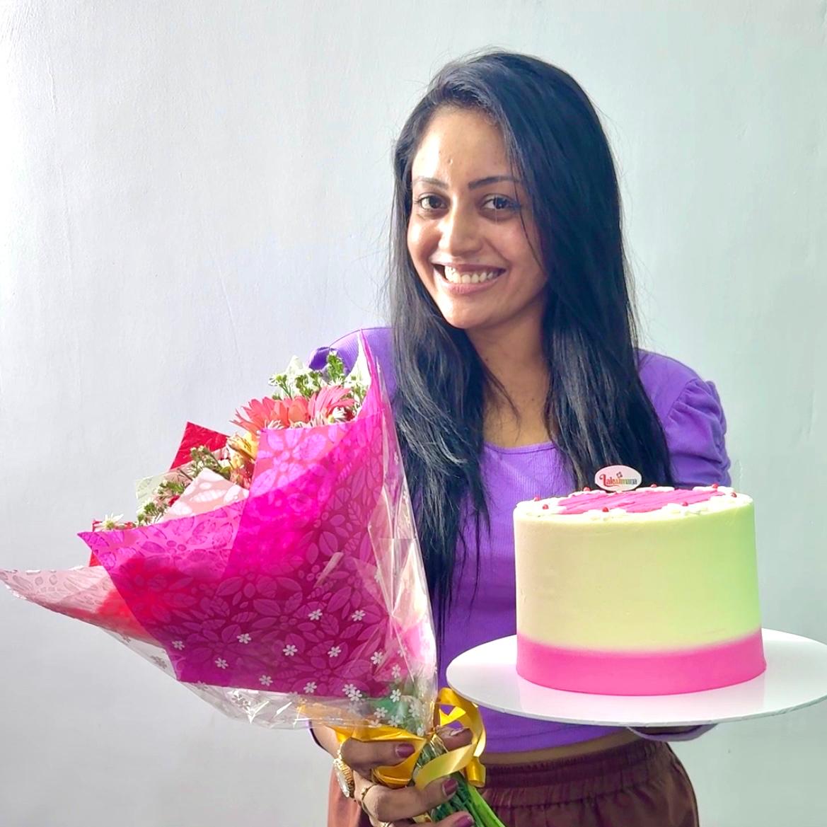 Daisy Delight Cake With Mix Flower Bouquet, Lakwimana