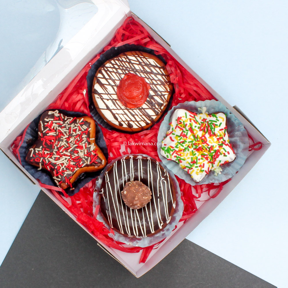 Delight Donut Box, Lakwimana