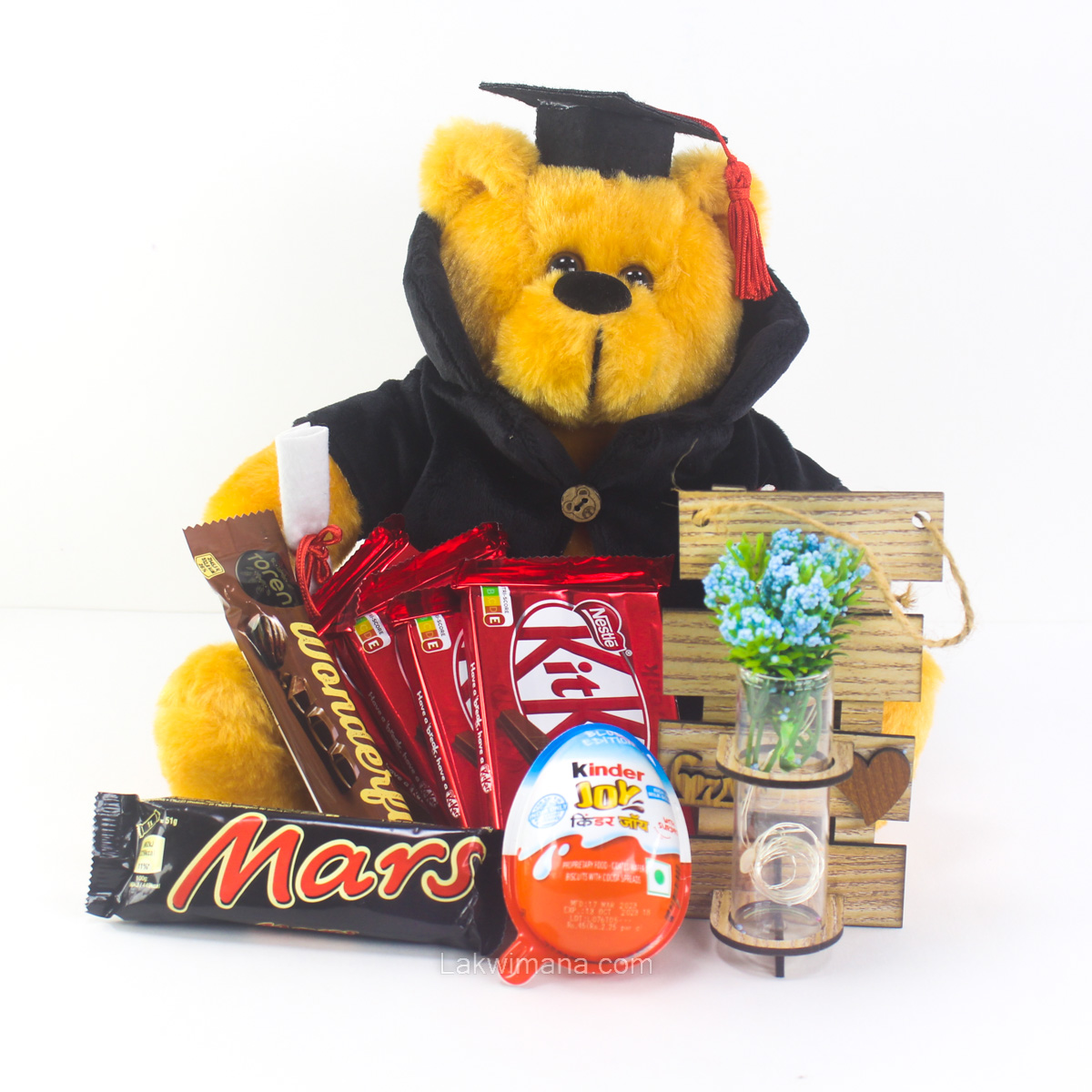 Delightful Graduation Gift Pack, Lakwimana