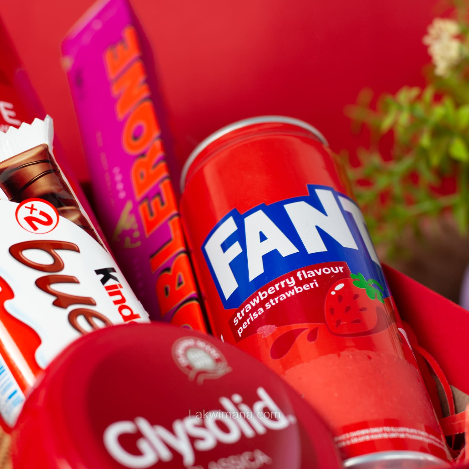 Deluxe Red Romance Gift Box - Perfect Gift for Any Occasion, Lakwimana