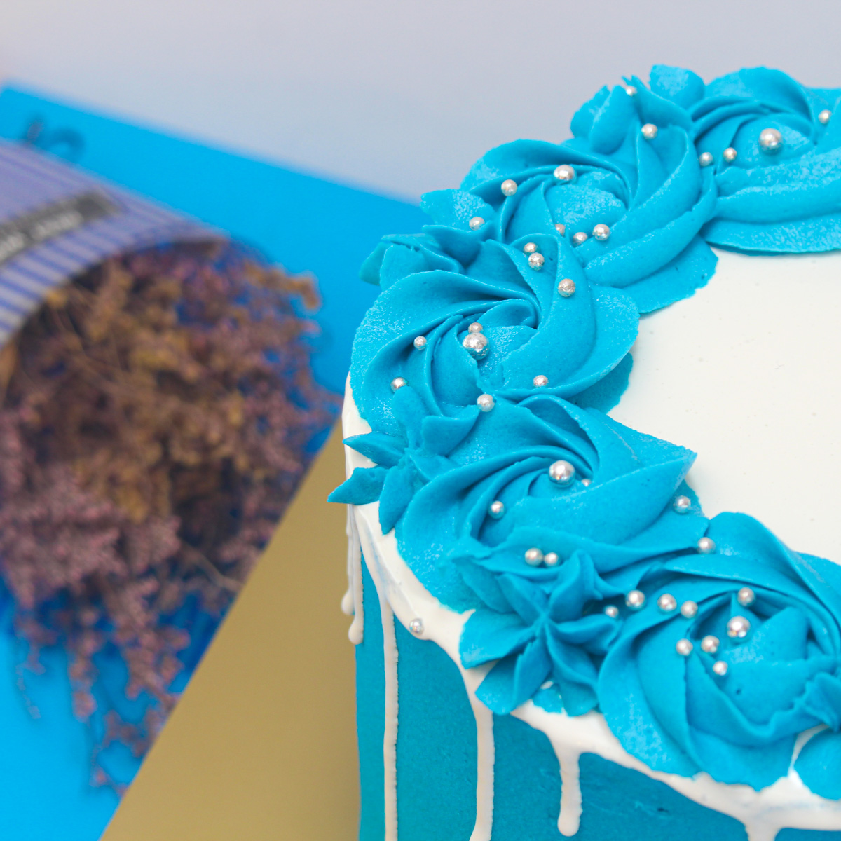 Icy Blue Cake 1.2kg, Lakwimana