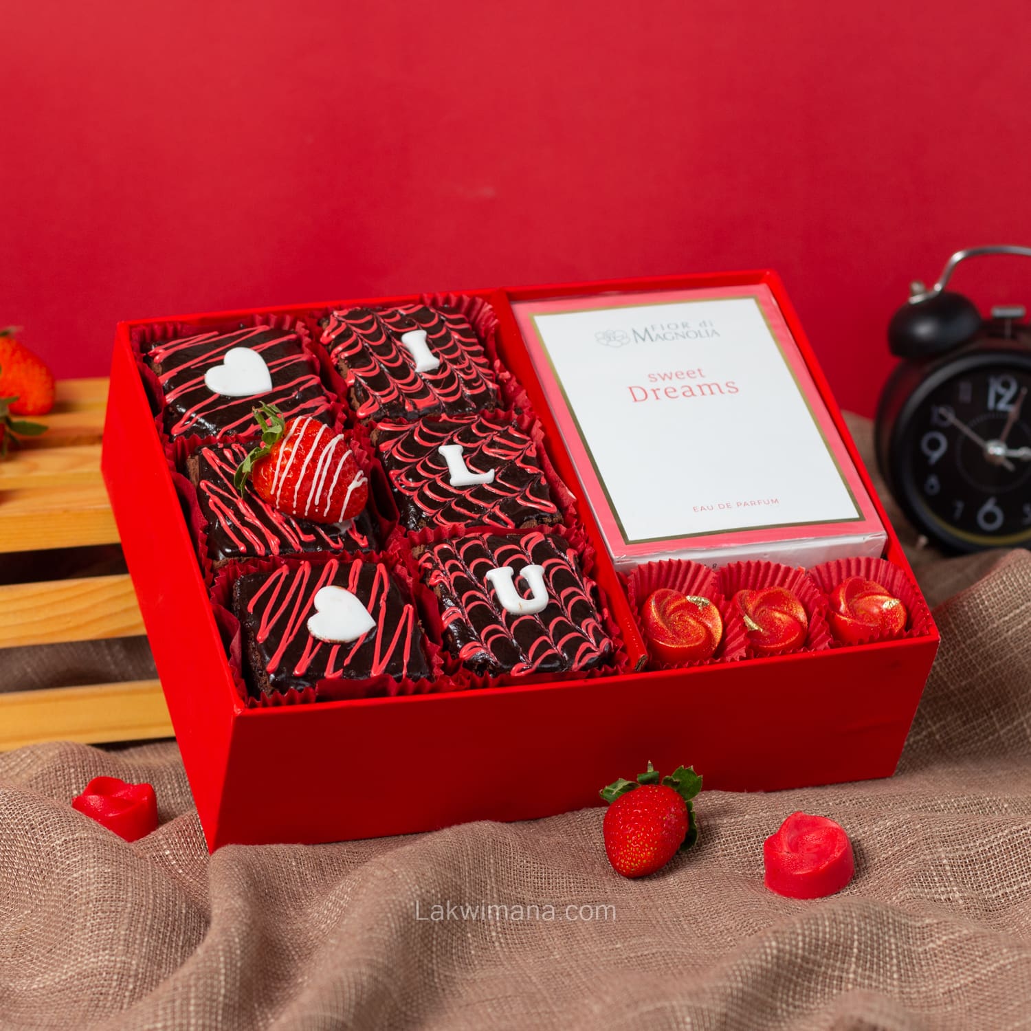 Sweet Dreams Romance Gift Box - Perfect for Anniversaries, Lakwimana
