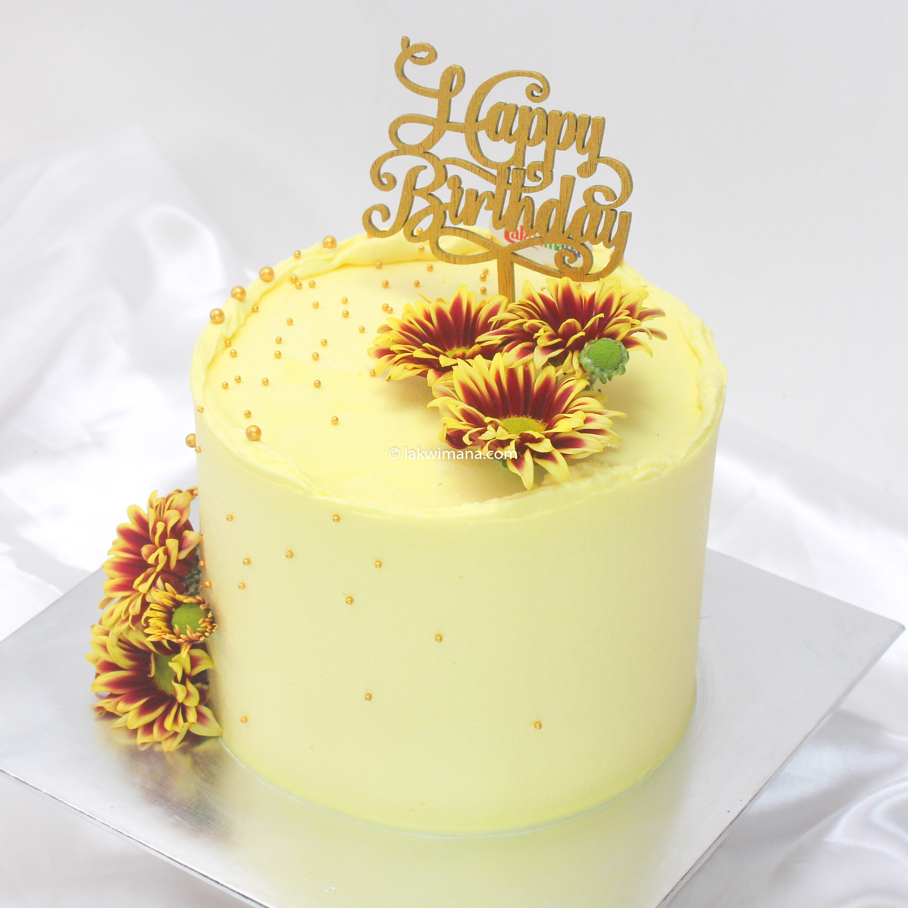 Send Yellow Sunshine Cake, Lakwimana